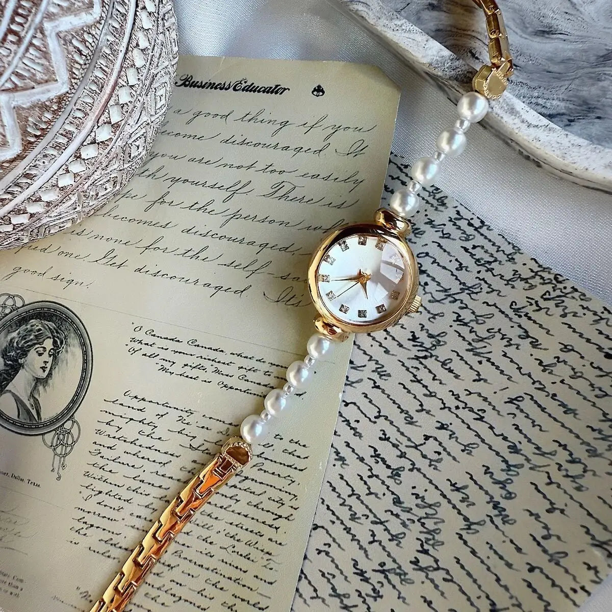 Vintage İnci Kordon Tasarım Saat | Vintage Aksesuar